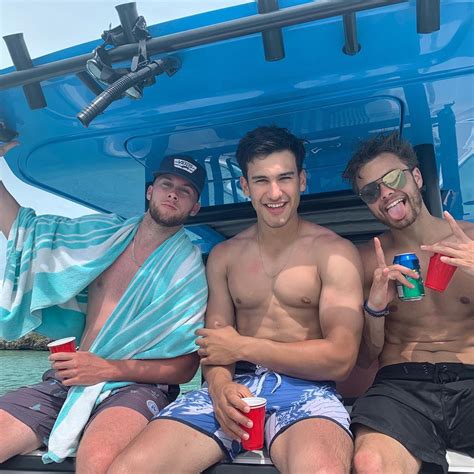 Alexis Superfan S Shirtless Male Celebs Peyton Meyer Shirtless Ig Pics