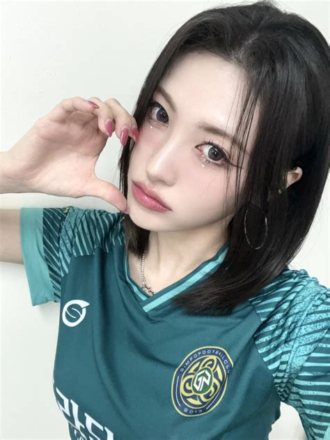 Nizz X In Selcas Korean Dreams Girls On Tumblr