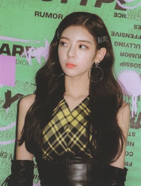 Lia Pics On Twitter Itzy Kpop Girl Groups Kpop Girls