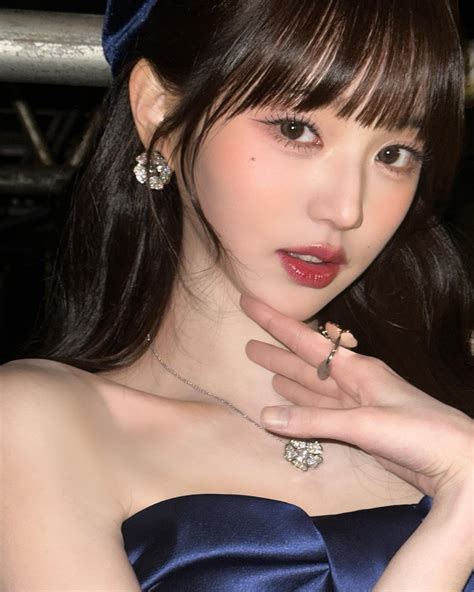 아이브 장원영 인스타 마이너갤 윤아저장소 KGIRLS NET