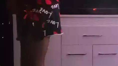 마른 쉬메일 포르노 영상들 xHamster
