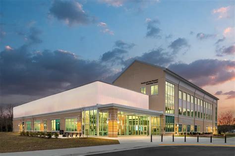 Illuminated Polycarbonate Architecture