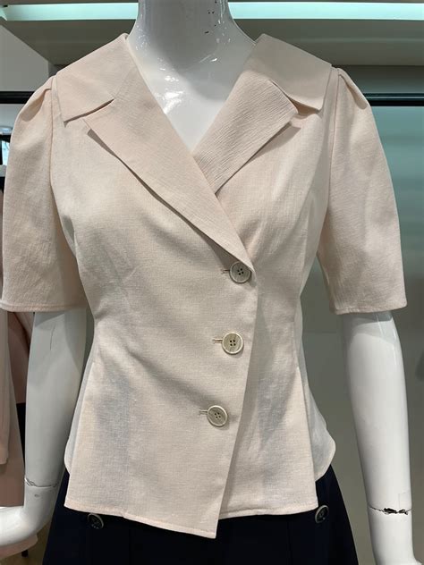 [케네스레이디] E509 사선 버튼다운 블라우스 Ewblmf0600