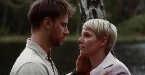 Crisis Matrimonial Y La Aparición De Un Amante Del Pasado Despertará La Pasión En Esta Película