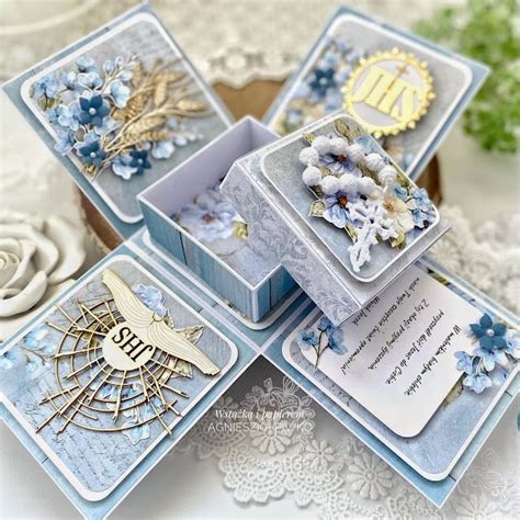 Komunijny Exploding Box