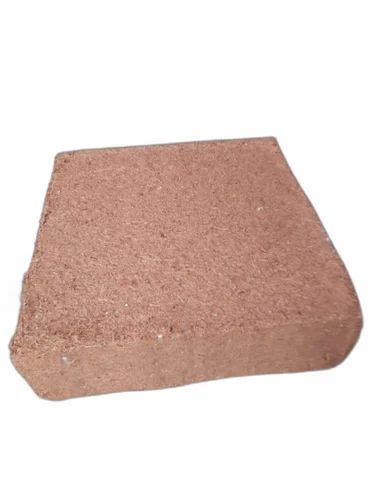 Brown High EC Coco Peat Block Unwashed Coco Peat Coir Pith PP Sack At Kg In Zamin Uthukuli