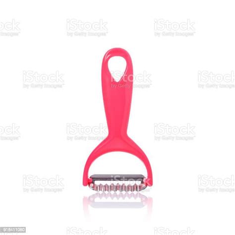 새로운 핑크 껍질 벗기기 나이프 듀오 쪼 갠 다입니다 스튜디오 촬영에 고립 된 화이트 강철에 대한 스톡 사진 및 기타 이미지 강철 과일 금속 Istock