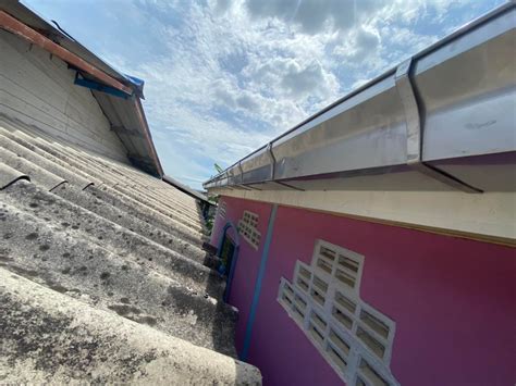 📍ส่งงานค่ะ หน้างาน จุกกะเฌอ รางน้ำฝนสแตนเลส 304 ขนาด6” พับขึ้นรูปตามหน้างาน ความหนาของตัวราง 0 4