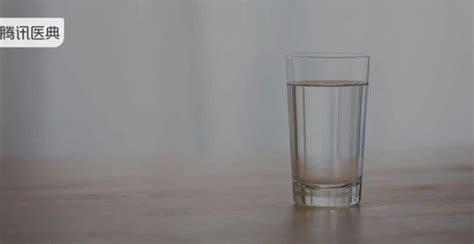 隔夜水、千滚水能喝吗？后果很多人想不到！腾讯新闻