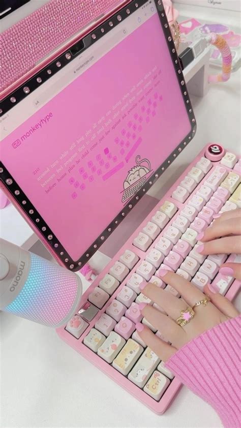 daizedreams 🎧☁️ keyboard asmr and unboxings on instagram keyboard typing asmr 💕 whatgeek x