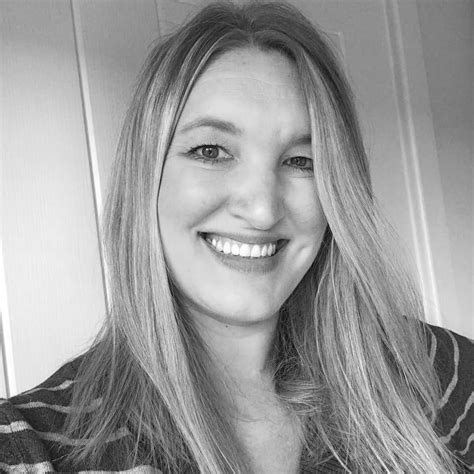 Uk Lynn Morrison Books Biography Latest Update