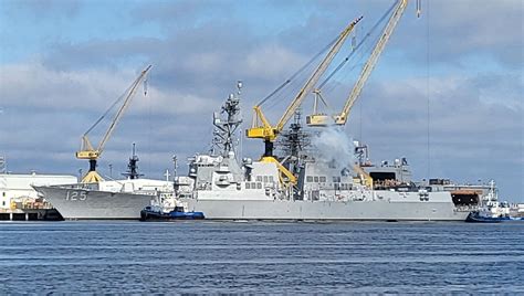 美海军首艘“伯克”flightⅢ驱逐舰开始海试凤凰网
