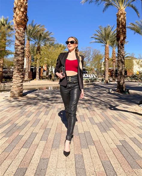 Bare Midriff Tops Are Trending Heres How To Wear A Crop Top In Winter
