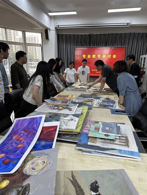 附中进行2022 级（一年级）色彩静物写生结课汇看 西安美术学院附属中等美术学校