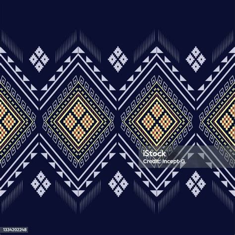 기하학적 민족 텍스처 자수 삼각형 패턴과 벽지와 의류 스커트 카펫 벽지 의류 포장 바틱 직물 노란색과 밝은 파란색 텍스처 벡터 일러스트 0명에 대한 스톡 벡터 아트 및 기타
