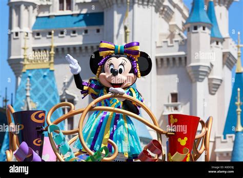 Minnie Mouse On Parade At Walt Disneys Magic Kingdom Theme Park