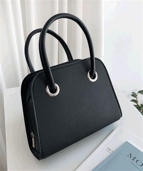 당일발송 4col 미니 스퀘어 탑핸들 토트백 데이트룩 하객룩 캐주얼 코디 여행 보조가방 레더 크로스백 Mo2249 에이블리