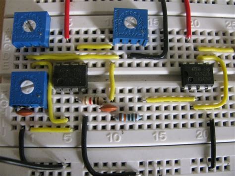 circuit design frequency modulated waveform generation