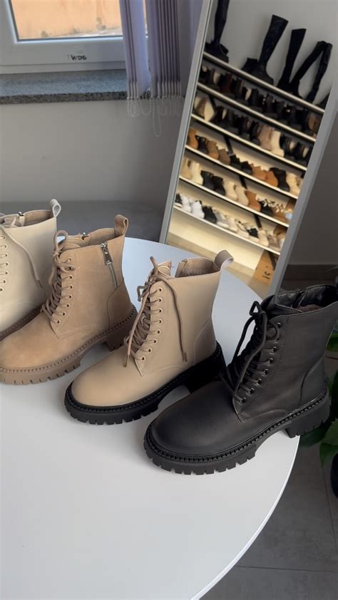 ЖІНОЧЕ ВЗУТТЯ КРОСІВКИ ЛОФЕРИ БОСОНІЖКИ💖 У нас знайдете якісні та стильні угги не за всі