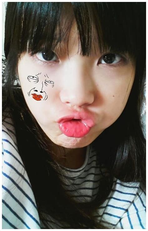 귀여운 느낌의 아이유