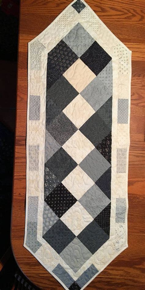 Snowman Pieced And Quilted Table Runner Quilted Table Runners Fabric