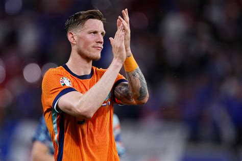 Steun Voor Wout Weghorst ‘ik Hoop Dat Hij Er Gelijk Vier Inschiet