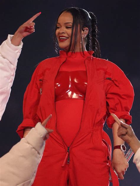 Rihannas Super Bowl Performance Is Getting Praised Online But Theres A Gross Reason Why The