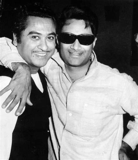 Kishore Kumar With Dev Anand R Classicdesicelebs