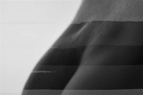 LÍNEAS DESNUDAS on Behance