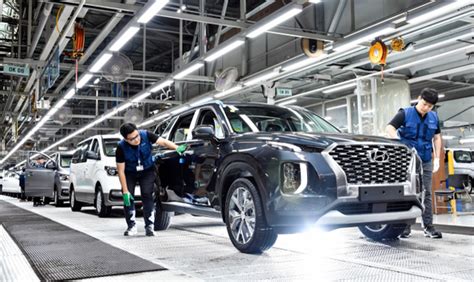 [깊이보기] 나도 해봐 10년만 현대차 생산직 채용에 취준생·직장인 들썩