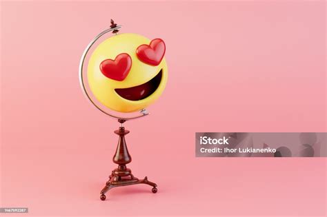 파스텔 배경에 지구본 손잡이가 있는 사랑 이모티콘 3d 렌더링 세계화에 대한 스톡 사진 및 기타 이미지 세계화 감정 개념