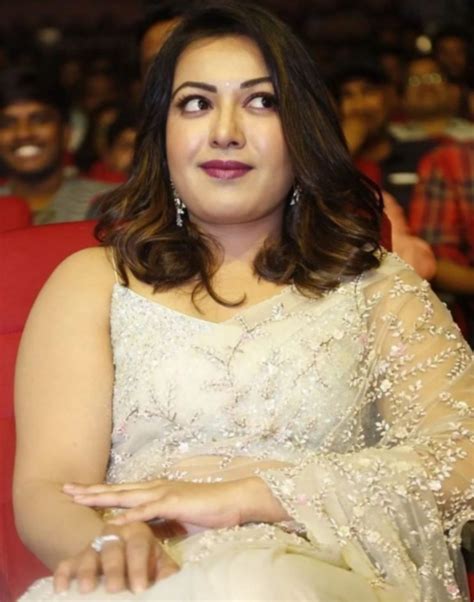 மெட்ராஸ் பட நடிகையை நியாபகமிருக்குதா ஆளே அடையாளம் தெரியாமல் இப்படி மாறிட்டாங்களே ரசிகர்கள்