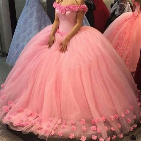 Pin Oleh Magda Oyarzo Di Vestidos Estilo Princesas Gaun Bola Gaun