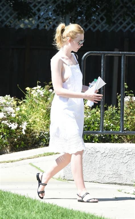 Elle Fanning Nip Slip 7 Photos TheFappening