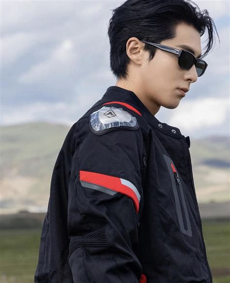 จีบให้วุ่นลงทุนด้วยรัก ดีแลนหวัง หวังเฮ่อตี้ ไป่ลู่ นักข่าวเจิ้งซูอี้ ประธานสือ ชีรี่ย์