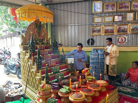 ពិធីសែនក្រុងពាលី និងពិធីសំណេះសំណាលជាមួយកីឡាករទូក ង ស្រុកពញាឮ ខេត្តកណ្តាល