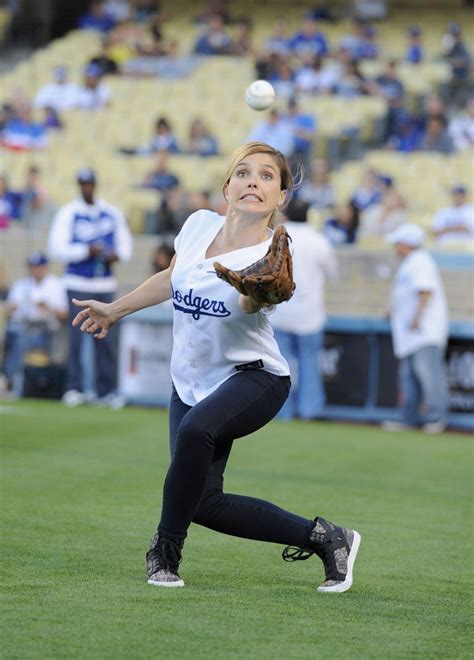 Sophia Bush Throw First Pitch At A Dodgers Game In Los Angeles Hawtcelebs