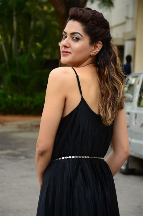 Sakshi Chowdary Photos Latest Hd Images Pictures Stills And Pics