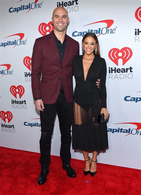 Jana Kramer Attends 2019 Iheartradio Podcast Awards In Burbank 0118