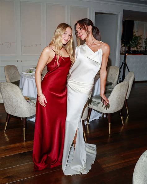 Послания идващи Послания идващи отблизо и далече