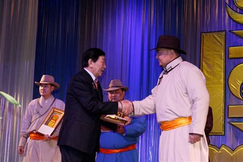 Г Бааран даргатай Дархан сумын 15 дугаар баг 2015 оны “Шилдэг Багийн ИНХ” аар шалгарчээ