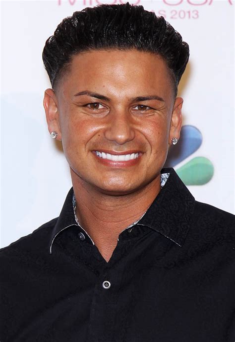 Pauly D Cuts His Trademark Hair Shorter Tv Guide