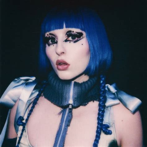 Pin By 𝐒𝐄𝐎𝐊𝐎𝐊𝐊𝐈 On Ashnikko Pride Makeup Makeup Looks Pretty