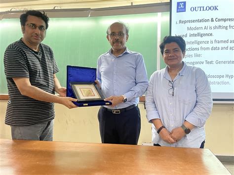 Iit Kanpur Hosted A Talk On Quantum Computing And Machine Learning By