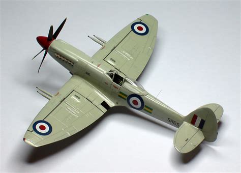 1 72 Sraf Spitfire Mk22 Ready For Inspection Aircraft