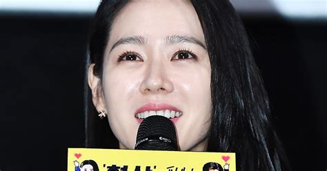 손예진 보름달만큼 반짝이는 두 눈협상 포토엔hd