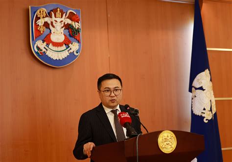 Автобусны тендерт 5 компани материал ирүүлснээс 4 нь шаардлага хангаагүй