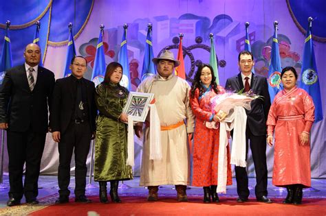 Энэ жил 99 ээж “Дархан бэр” ээр өргөмжлөгдлөө