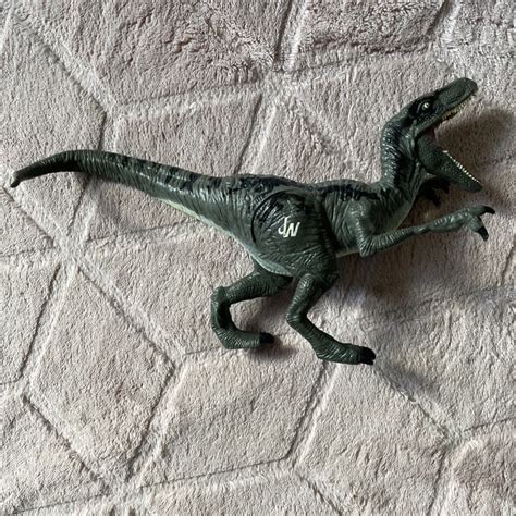 Jurassic World Jw Hasbro Velociraptor Action Figure 2015 Blue Dinosaur
