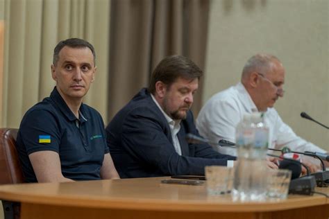 Свиняча нирка понад місяць успішно працює в тілі людини Чому це важливо Україна інфо